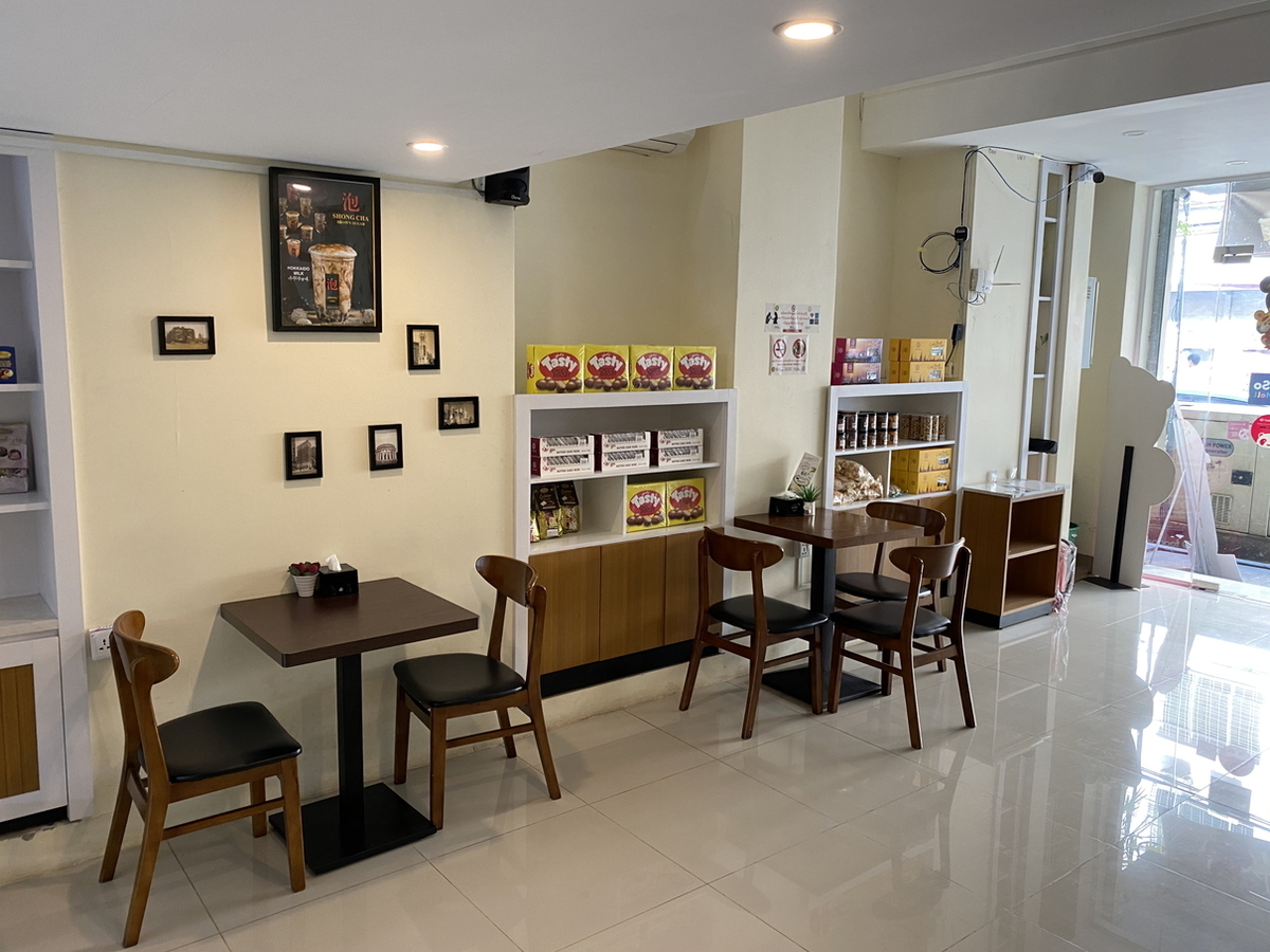 ミャンマー・ヤンゴンにあるEL Cafe(Shong Cha)に行ってみた - たおさんのMyanmar Life